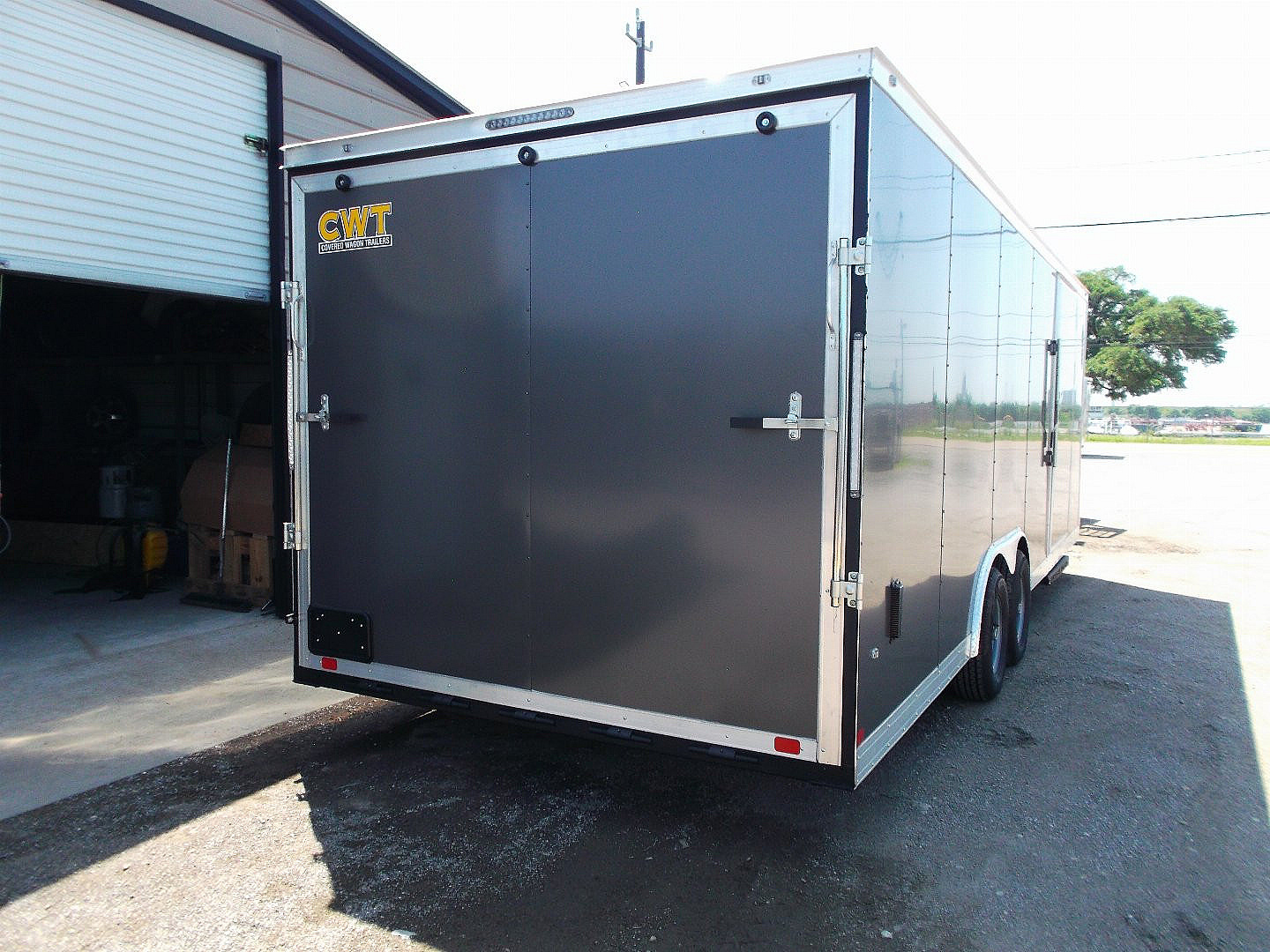 New 2025 COVERED WAGON TRAILERS 8.5x24 Cargo / Enclosed Trailer ...