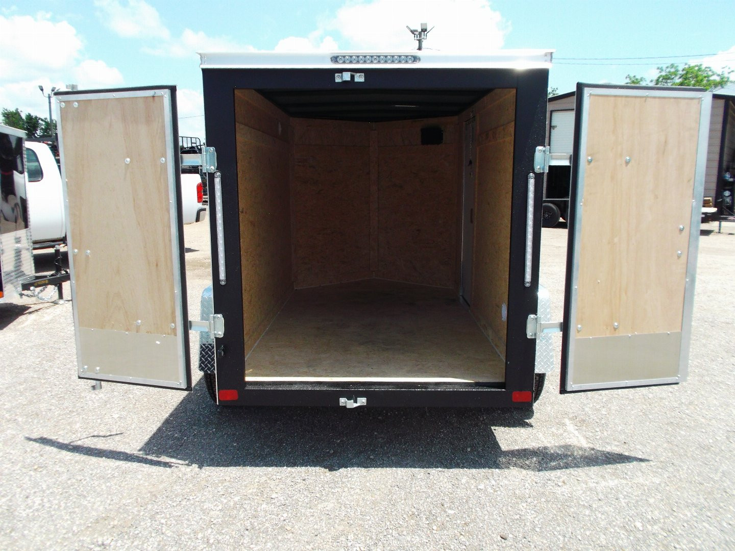 New 2025 COVERED WAGON TRAILERS 5x8 SA Cargo Trailer / Enclosed Trailer ...