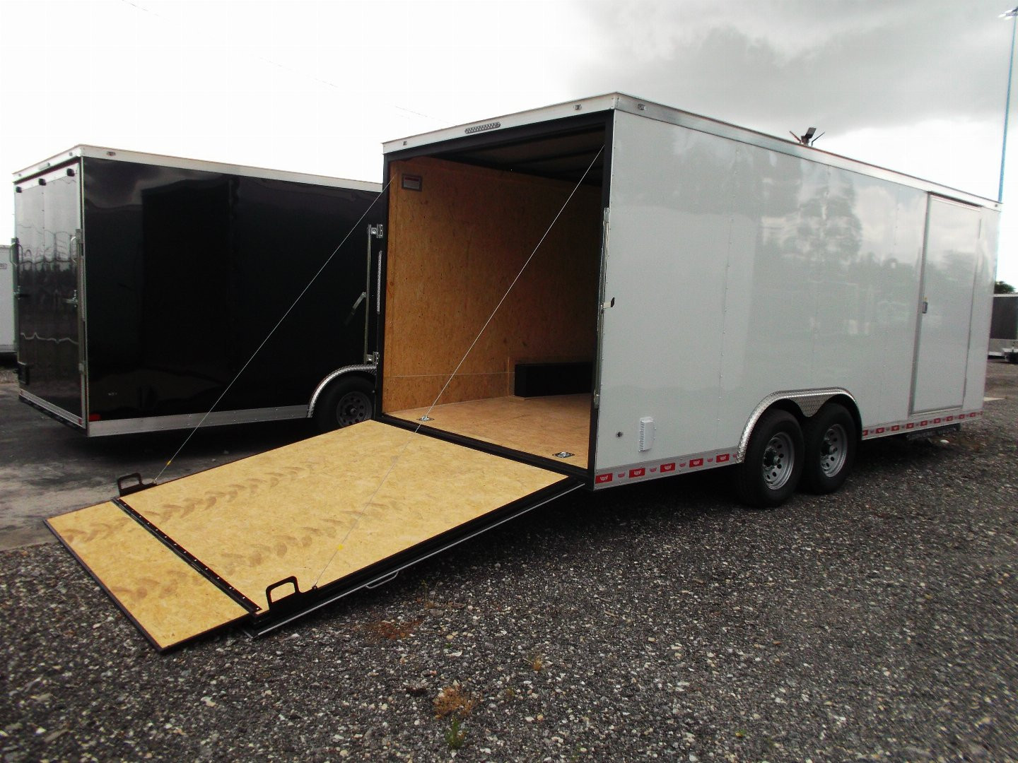 New 2025 COVERED WAGON TRAILERS 8.5x20 Cargo / Enclosed Trailer / Heavy ...