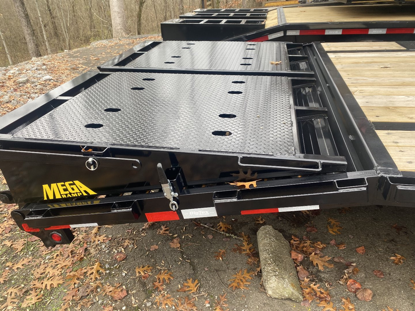 New 2025 Big Tex Trailers 25gn 30+5 mega Equipment Trailer