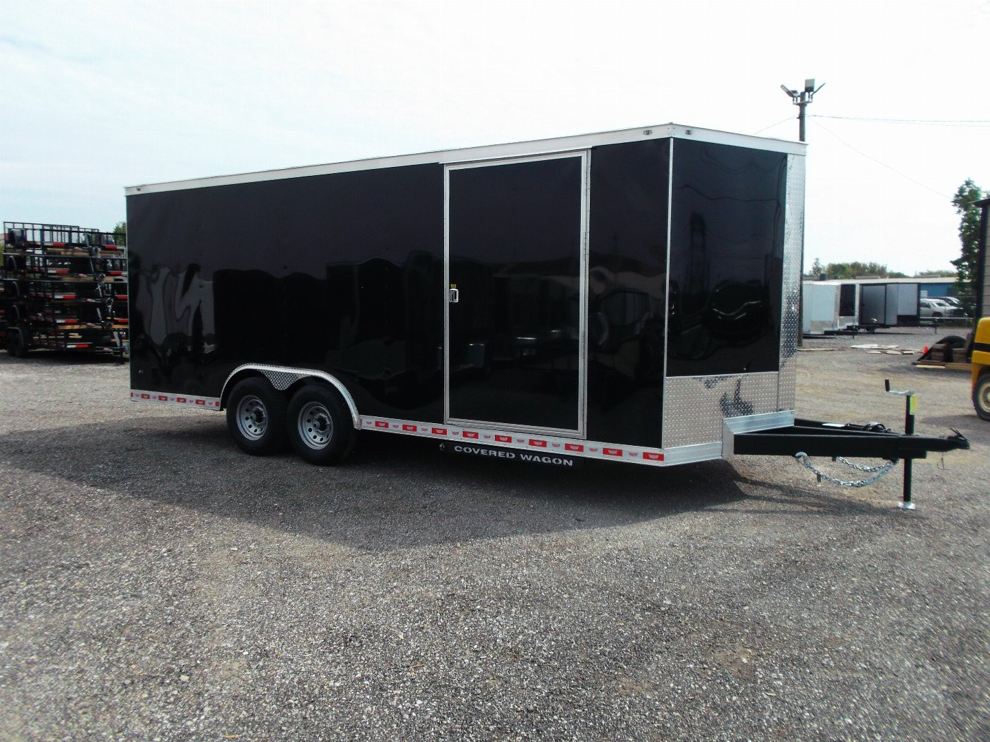 New 2025 COVERED WAGON TRAILERS 8.5x24 Cargo / Enclosed Trailer / XXL ...