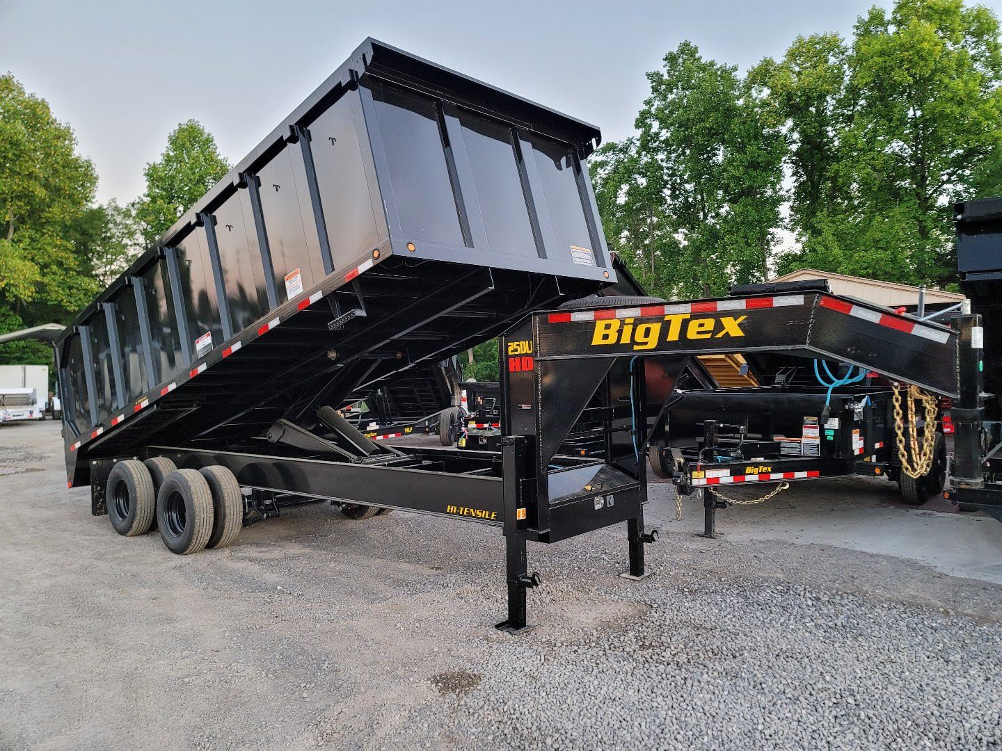 New 2025 BIG TEX TRAILERS 25DU-20 Dump Trailer for sale in Lenoir City, TN