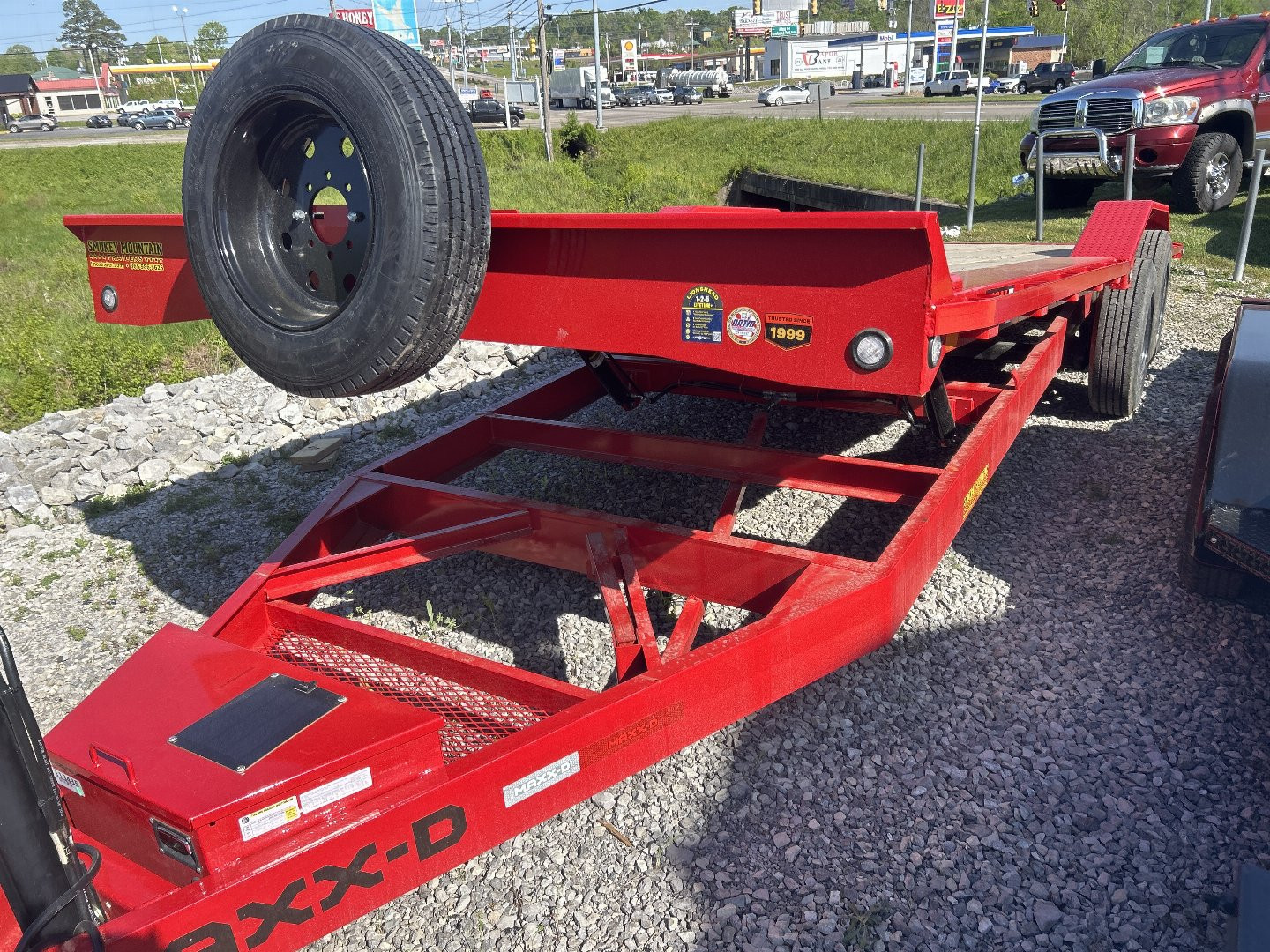 New 2024 MAXXD T8x red Equipment Trailer