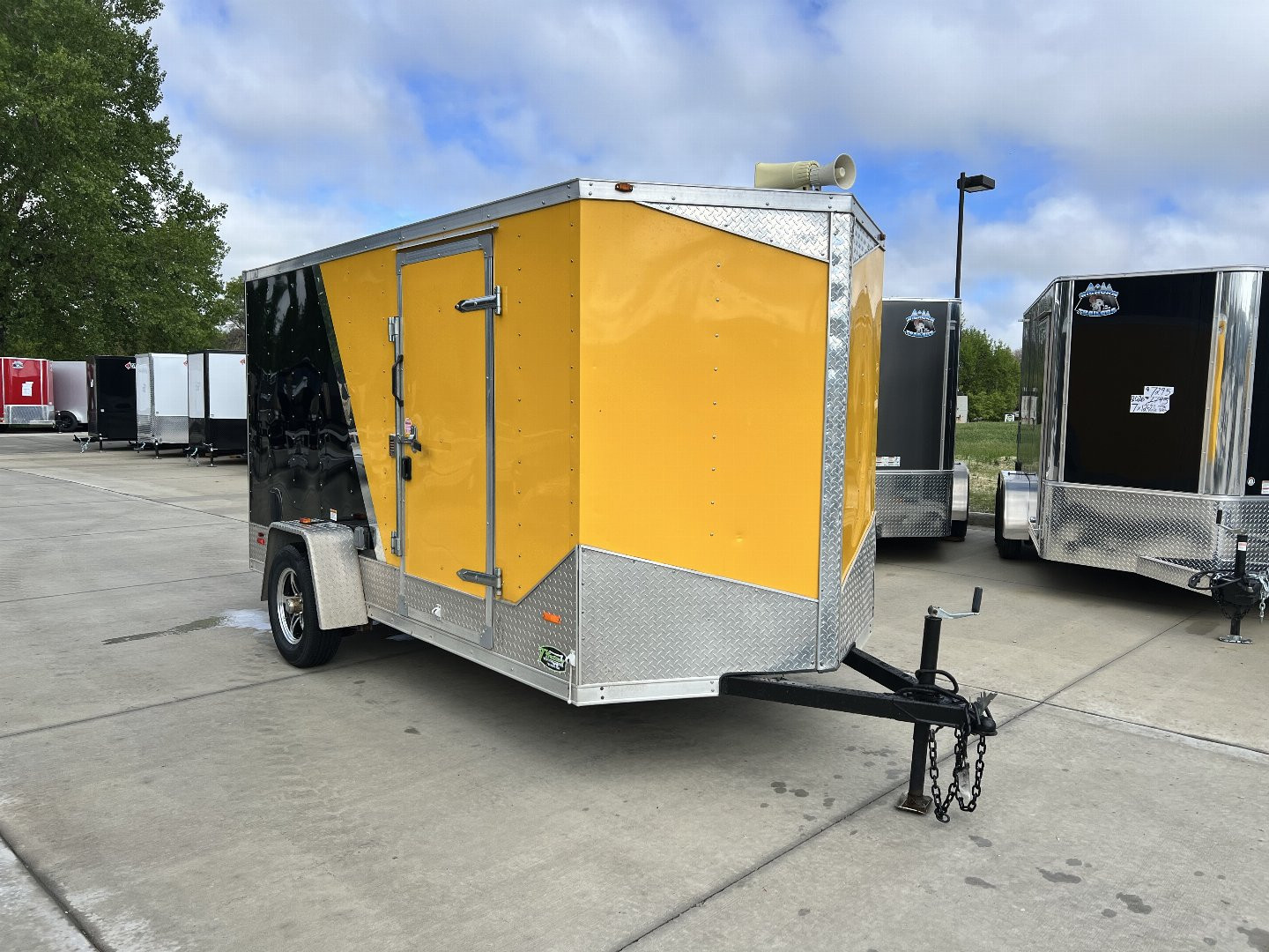 Used 2019 RC 6x12+v nose cargo enclosed trailer, alloy wheels, LED ...