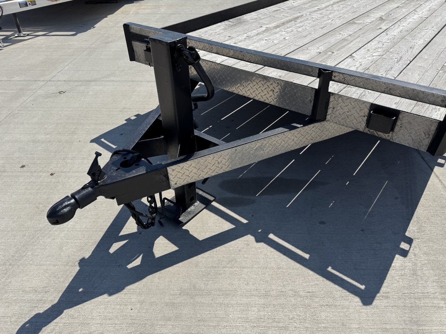 Used 1998 Road King 18 ft Flatbed Trailer for sale in Bismarck, ND