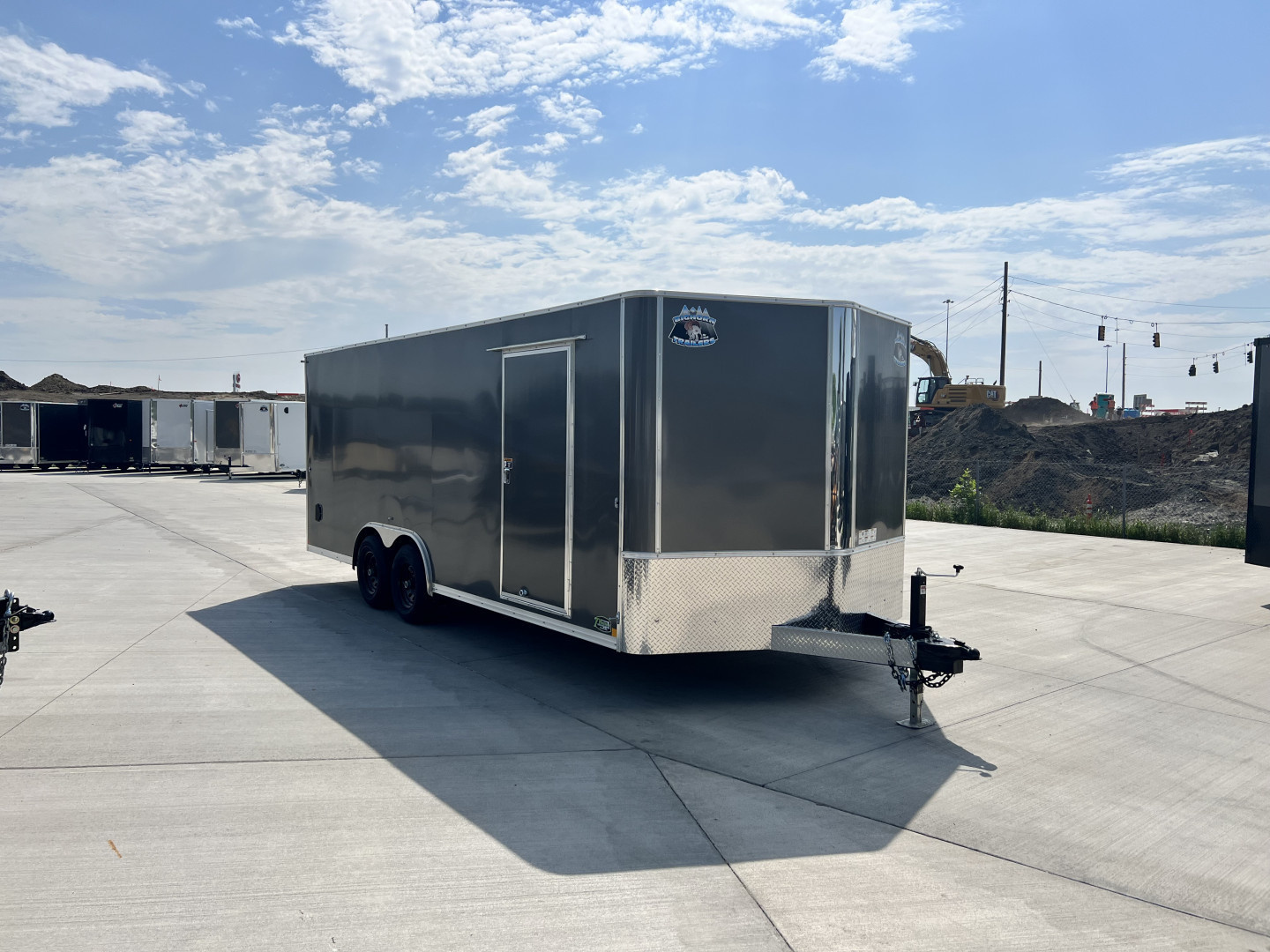 New LOWEST PRICES New 2025 Bighorn R&M 8.5x20 +2V Rear Ramp Enclosed ...