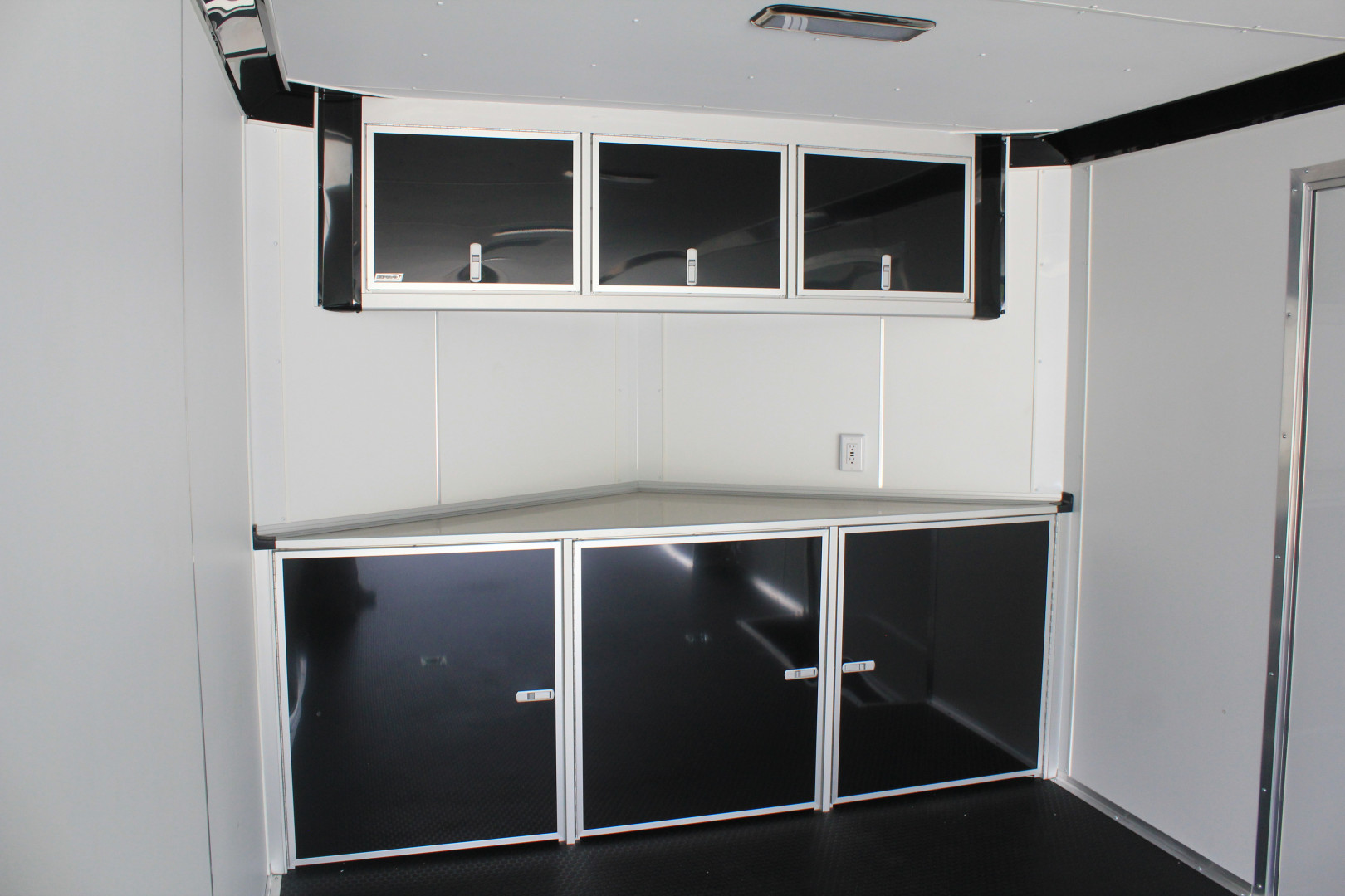 New 2025 BRAVO TRAILERS Scout Performance 8.5x24 Enclosed Trailer for ...