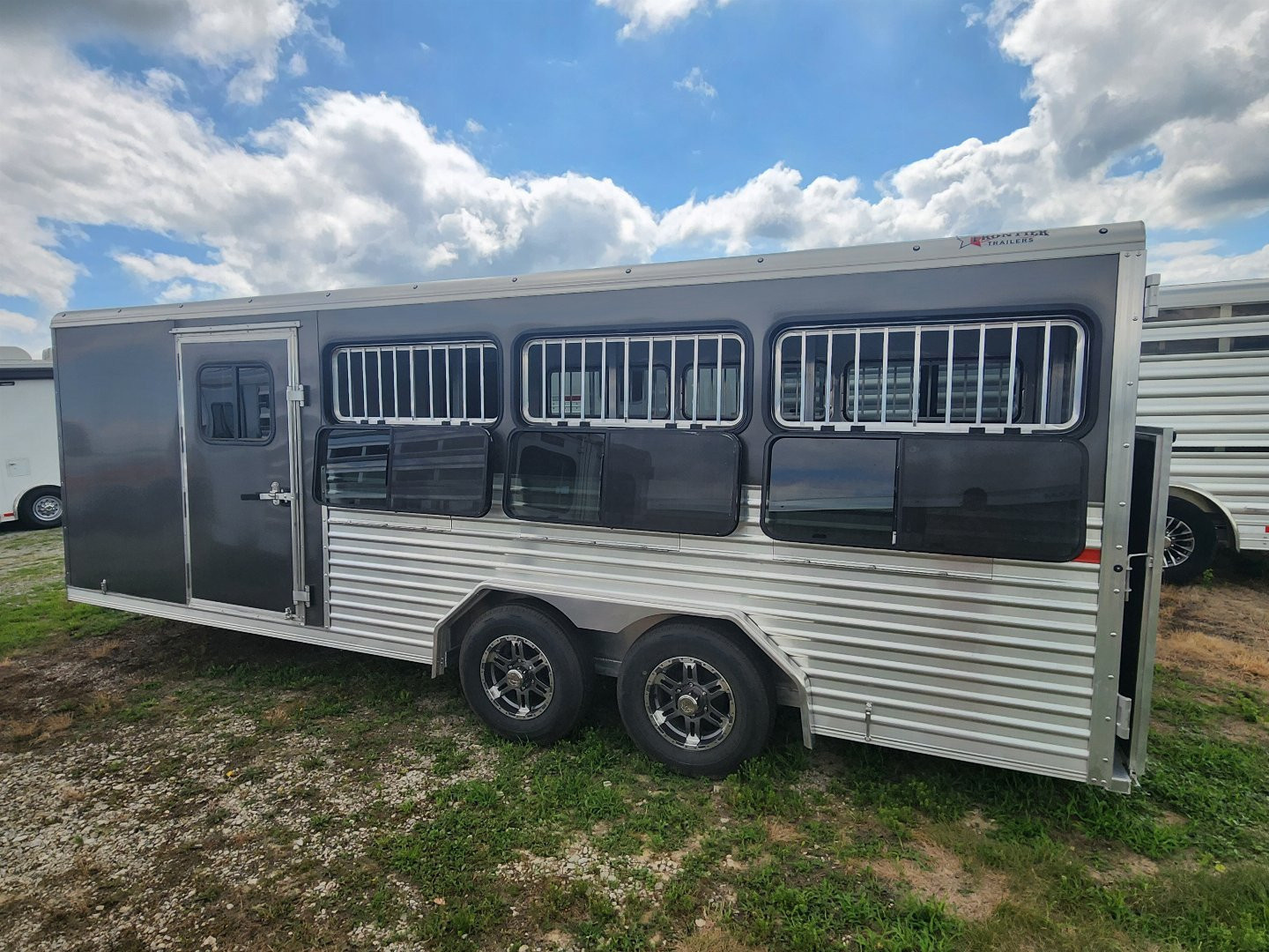 New 2026 Frontier Stock Low Pro 820 DDFW 8 Pen/ Stock Combo Trailer