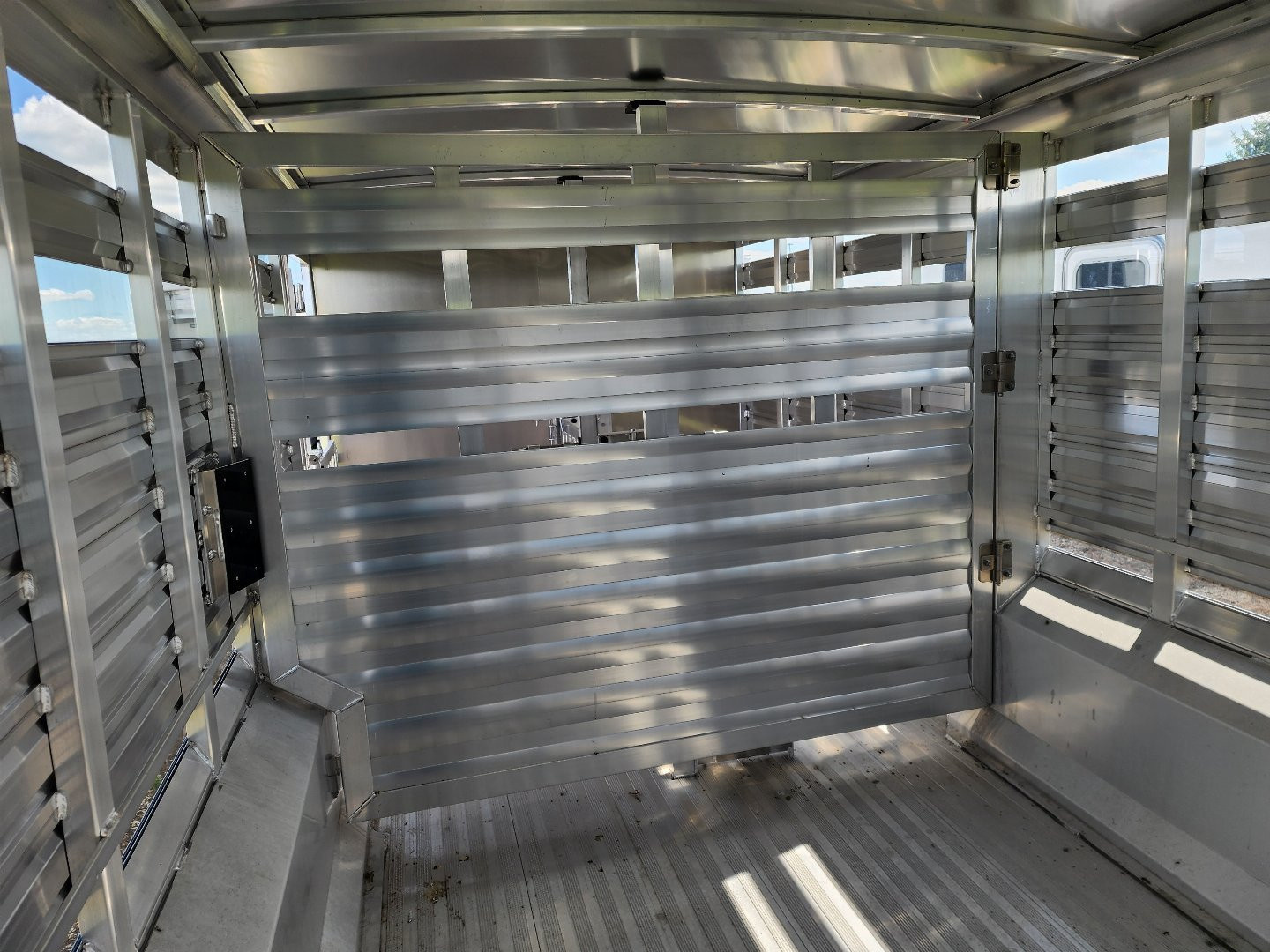 New 2026 Exiss Custom Stock STC 8024 4 Pen/ Stock Combo Trailer