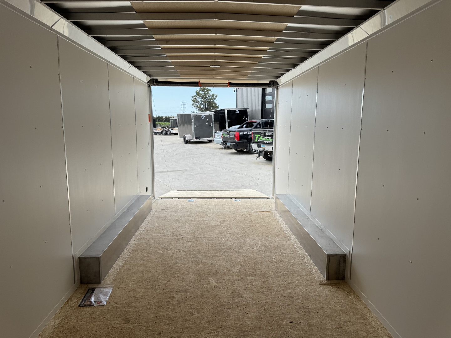 New NEW 2025 Formula Triumph ALUMINUM 8.5x20 +V, 7’ TALL, WHITE ...