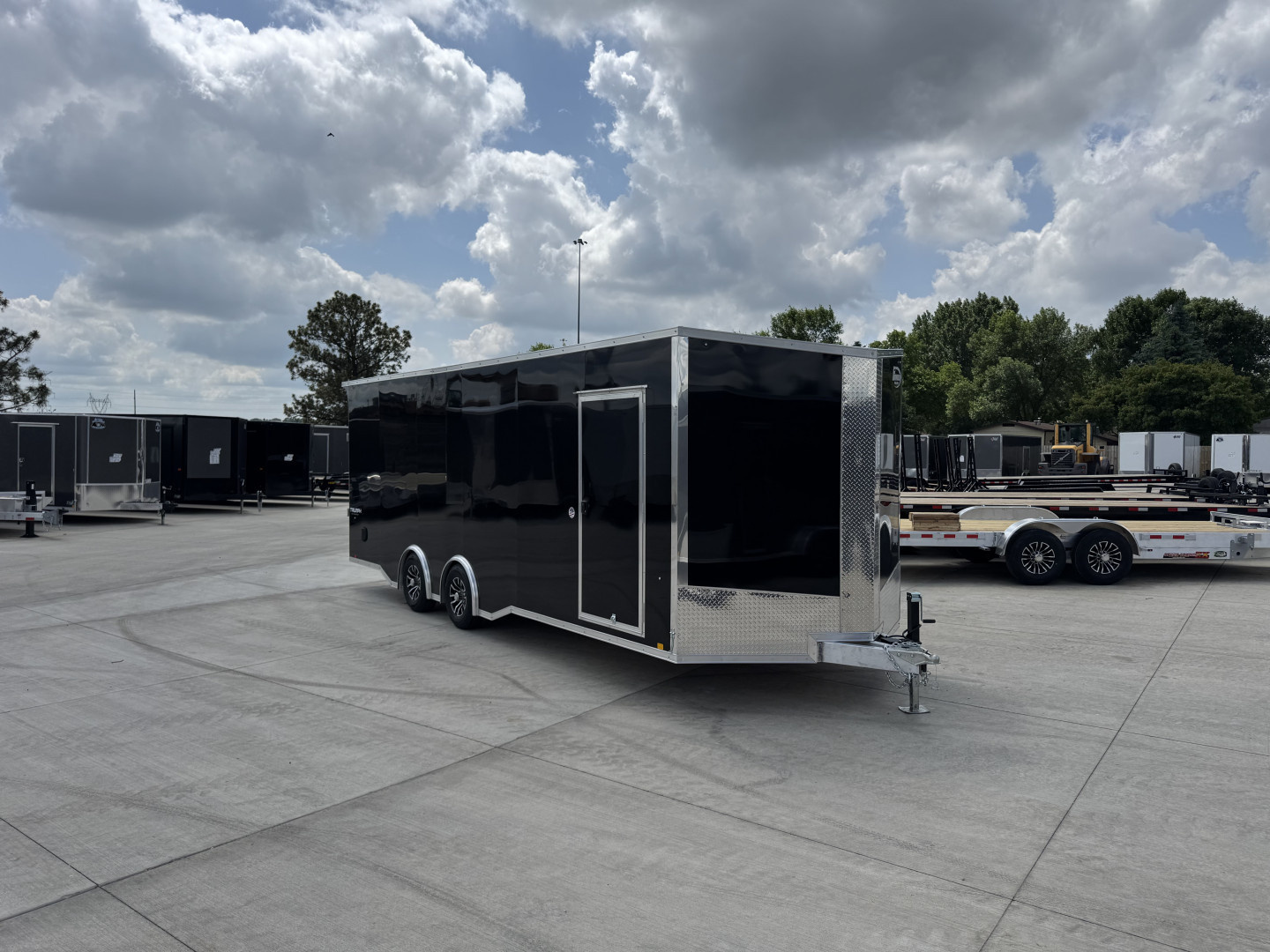 New NEW 2025 Formula Triumph ALUMINUM 8.5x24 +V, 7’ TALL, WHITE ...