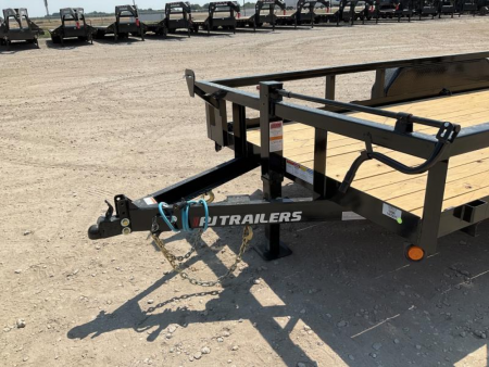New 2026 PJ 83"x16' Angle Pipetop Trailer – P8 for sale in Ferris, TX