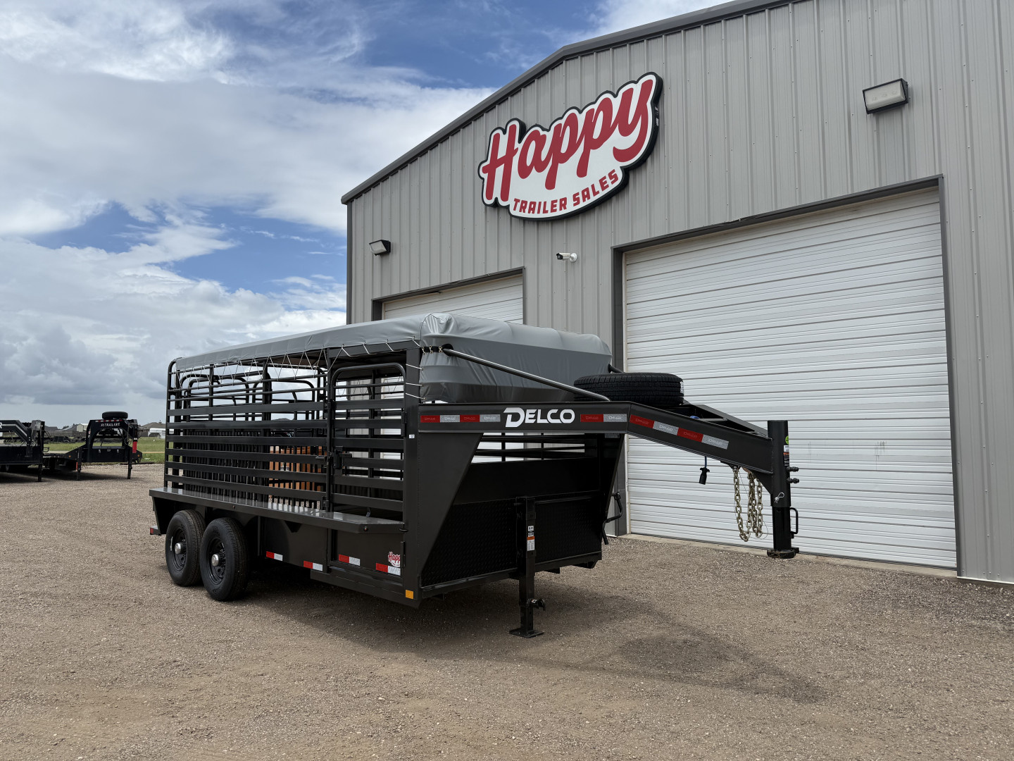 New 2025 Delco 6'8"x16' GN Bar Top Livestock Trailer - B8 Cattleman for ...