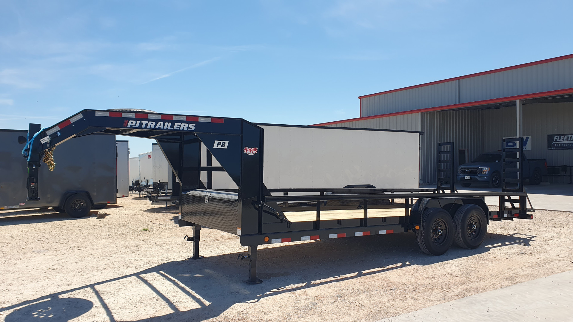 New 2026 PJ 83"x20' Gooseneck Angle Pipetop Trailer – P8