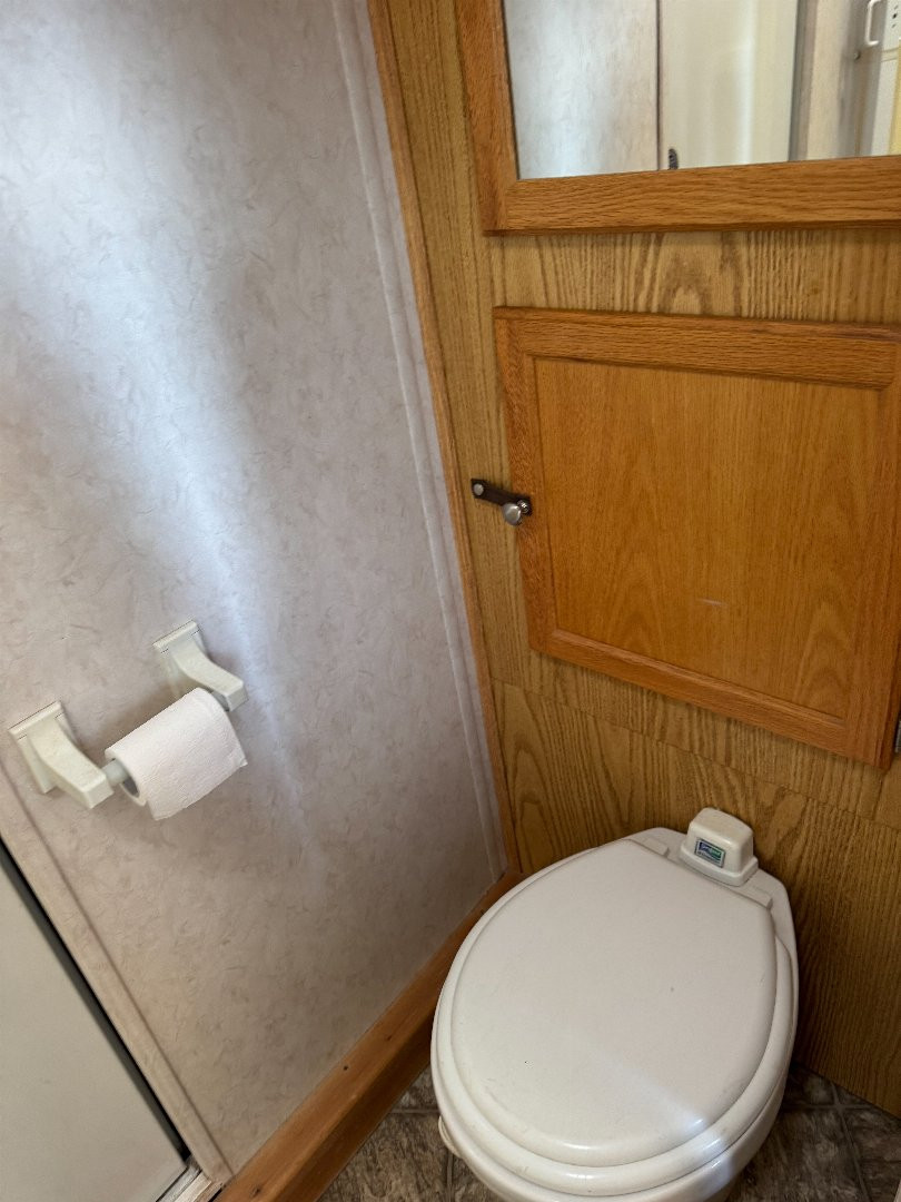 Used 2004 Logan Coach 4H LQ Horse Trailer for sale in Three Forks, MT