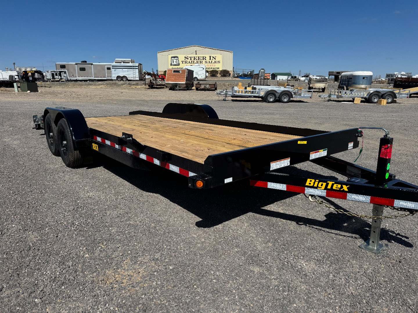 New 2025 BIG TEX TRAILERS 20' 10CH Car Hauler