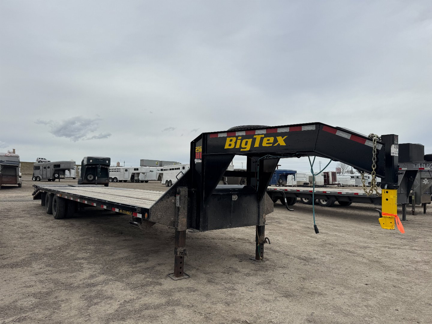 Used 2024 BIG TEX TRAILERS 25GN 25+5 Tandem Dual for sale in Three ...