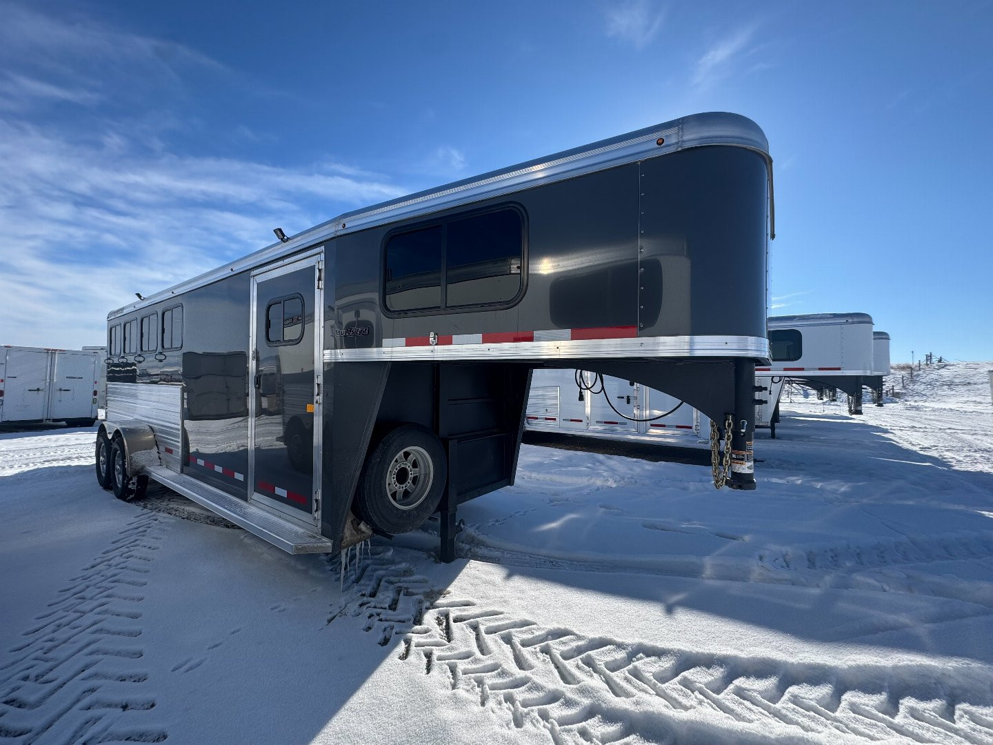 New 2025 LOGAN COACH Bullseye 4H GN w/ DUAL MAN DOORS for sale in Three ...