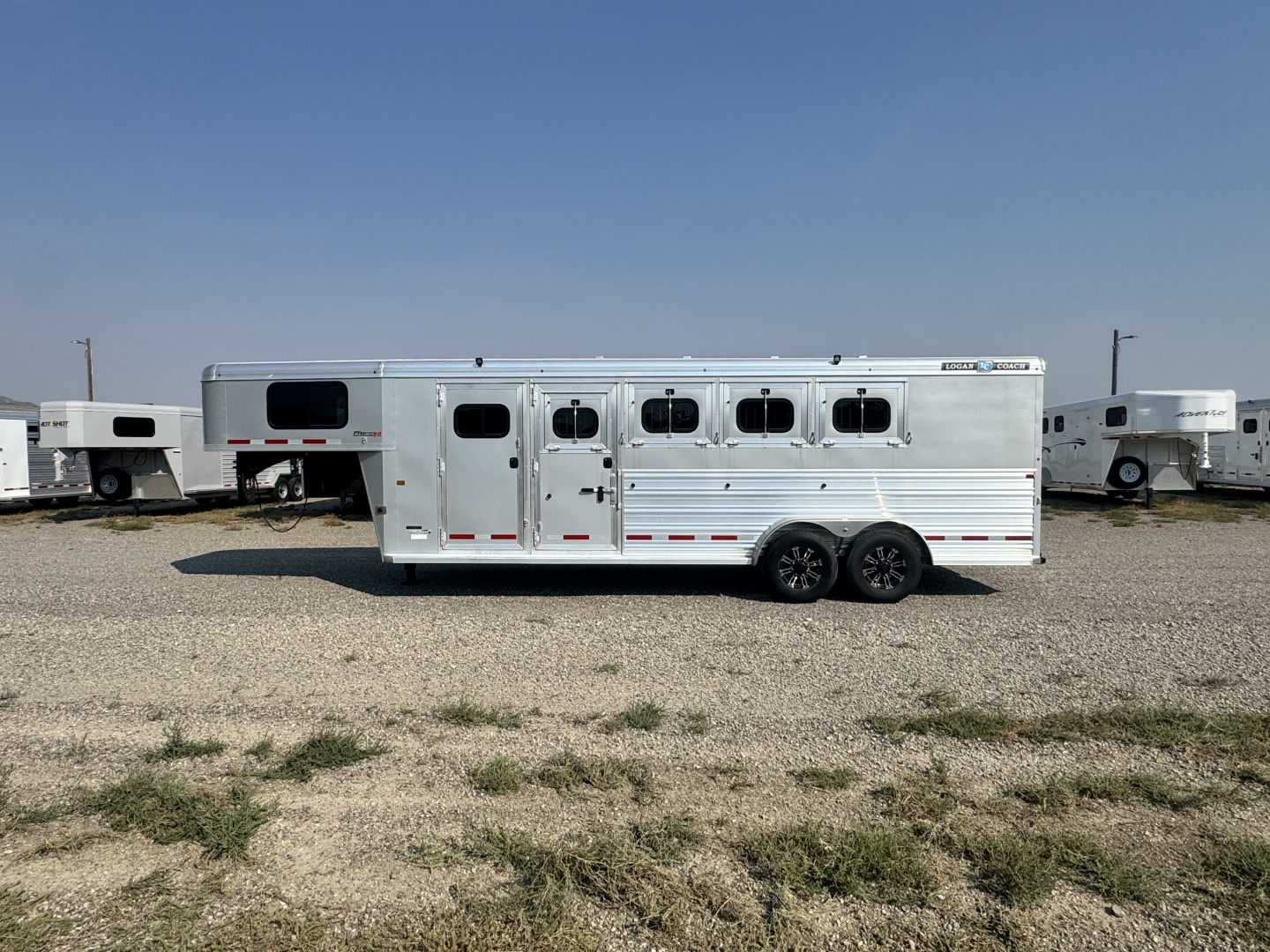 New 2025 Logan Coach 4H GN BULLSEYE XL Horse Trailer for sale in Three ...