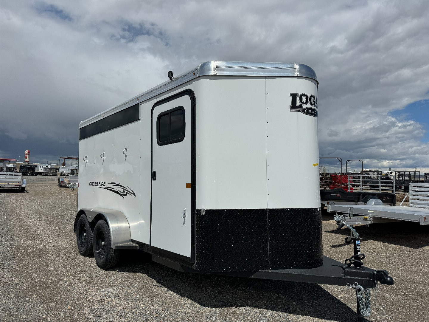 New 2024 LOGAN COACH 3H BPCROSSFIRE Horse Trailer for sale in Three ...