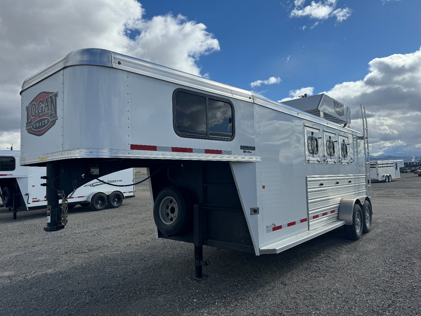New 2024 LOGAN COACH Bullseye 3H GN Horse Trailer for sale in Three ...
