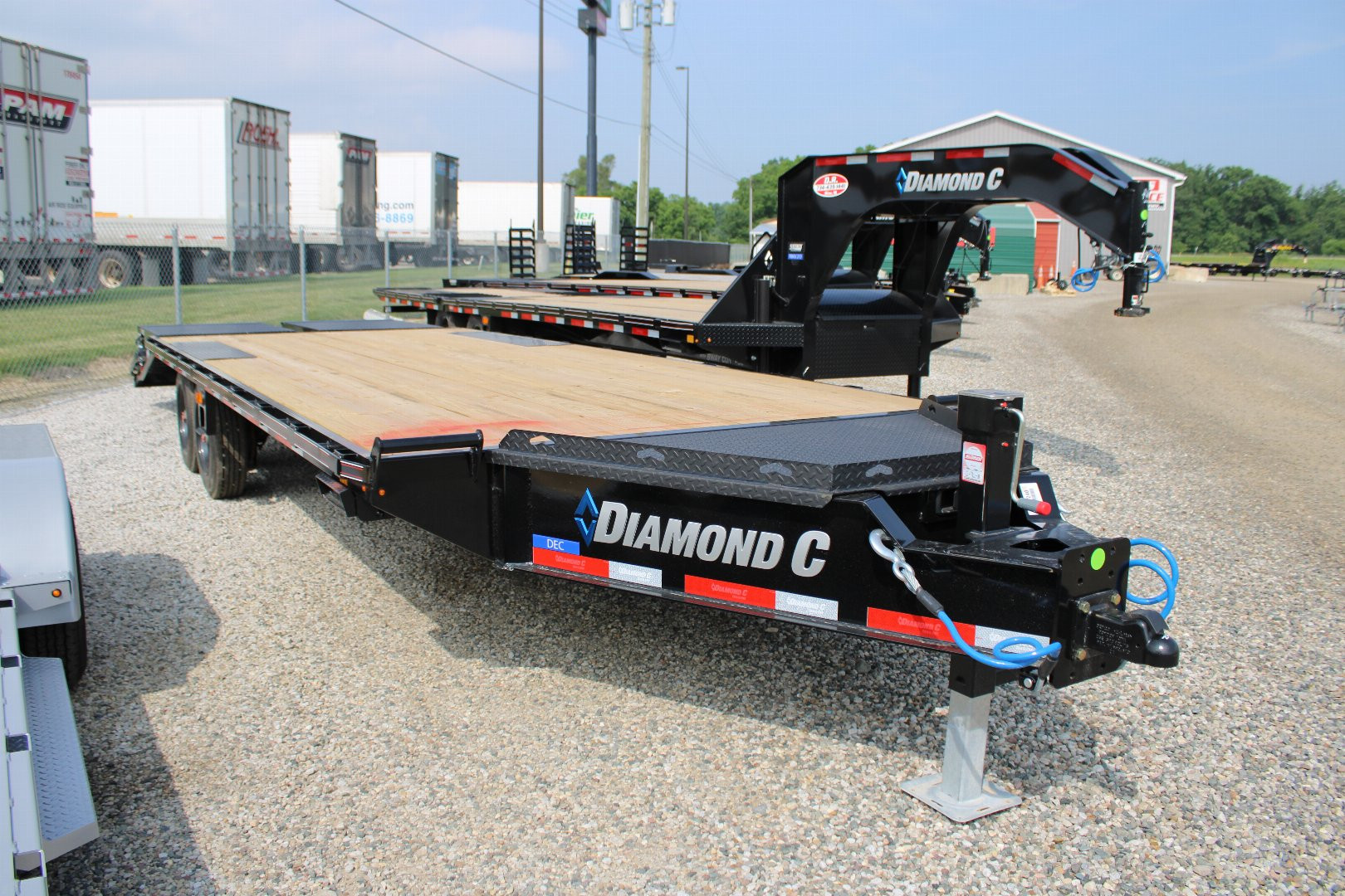 New 2025 Diamond C Trailers 24' 20K GVWR DECK OVER EQUIPMENT TRAILER ...