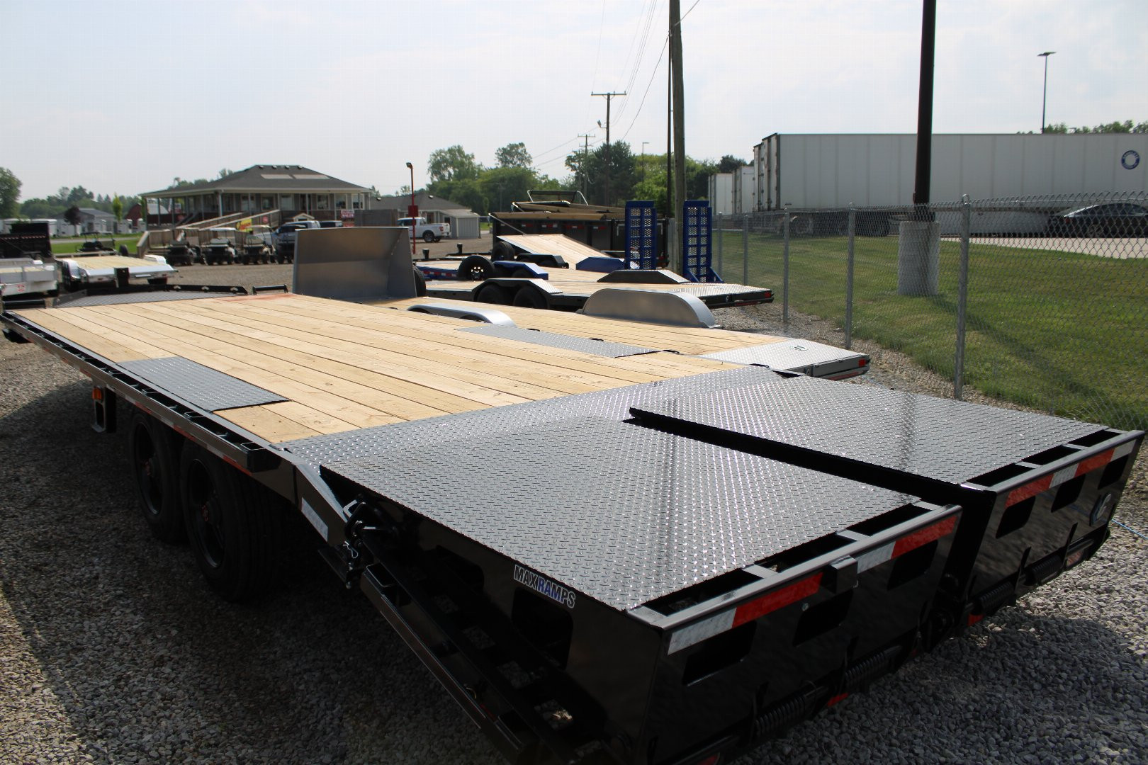 New 2025 Diamond C Trailers 24' 20K GVWR DECK OVER EQUIPMENT TRAILER ...