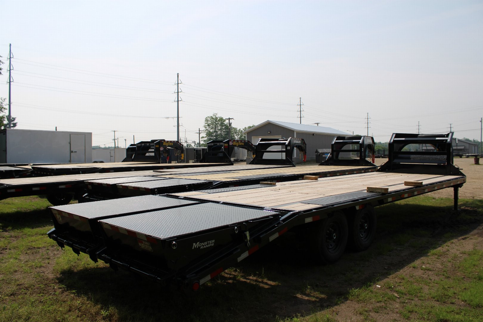 New 2026 PJ Trailers 30' MR 15K GVWR GOOSENECK EQUIPMENT TRAILER WITH ...