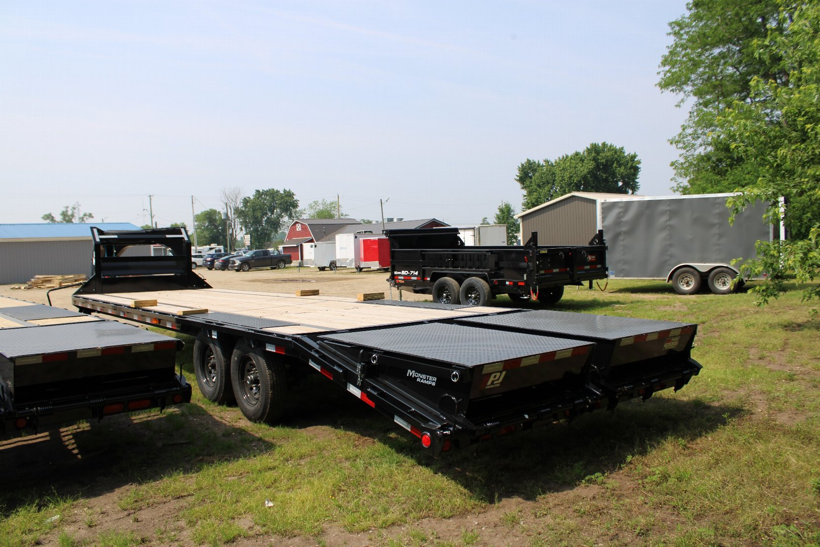 New 2026 PJ Trailers 30' MR 15K GVWR GOOSENECK EQUIPMENT TRAILER WITH ...