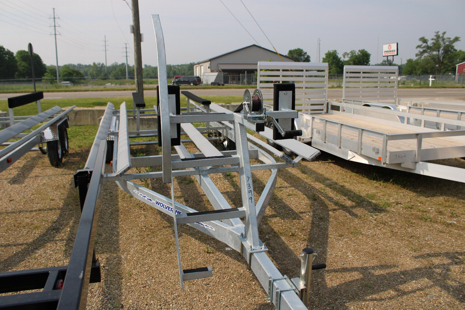 New 2025 Wolverine 24' TANDEM AXLE BUNK STYLE TRI TOON PONTOON TRAILER ...