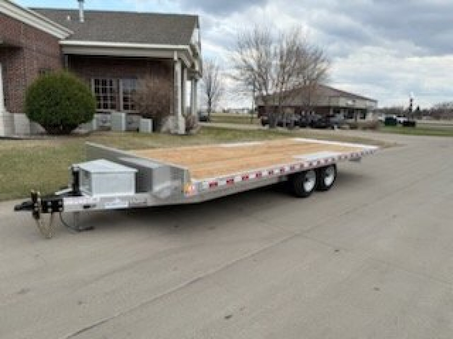 New 2025 NORDTEK ALUMINUM 102X22-10K DECK OVER HYD.TILT Trailer