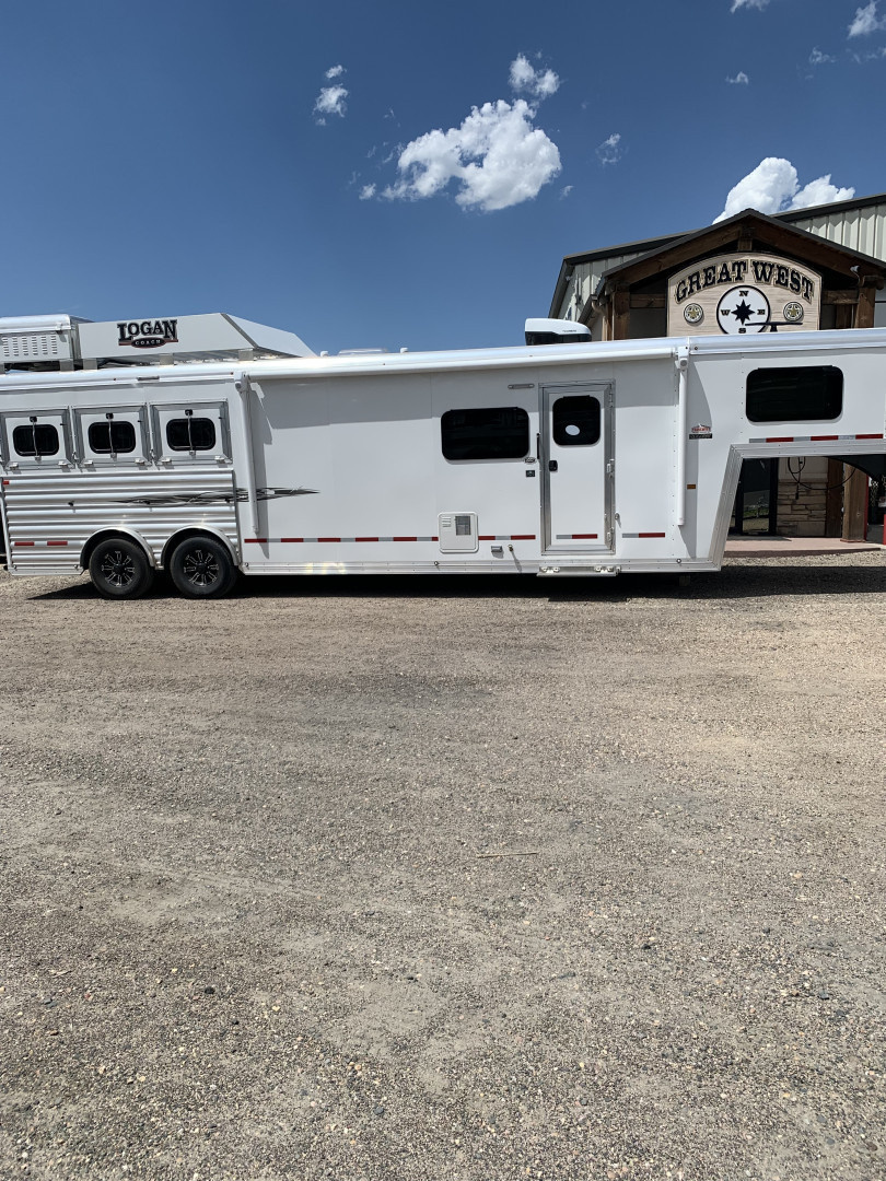 Used 2025 Logan Coach LQ 812 3 Horse Trailer for sale in Fort Morgan, CO