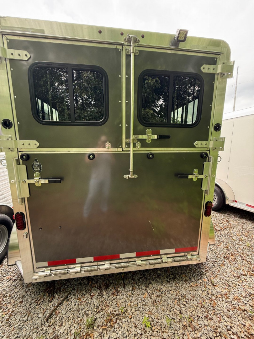 New 2026 Adam 2 Horse Straightload JuLite Manger Bumper Pull Horse ...