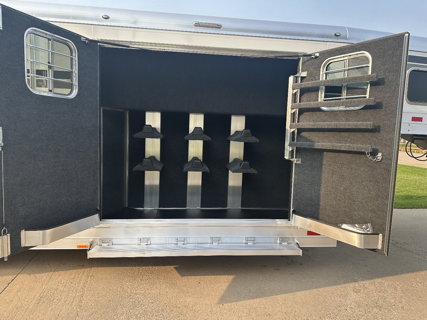 New 2026 4-STAR TRAILERS 4 Horse Slant Super Tack Gooseneck
