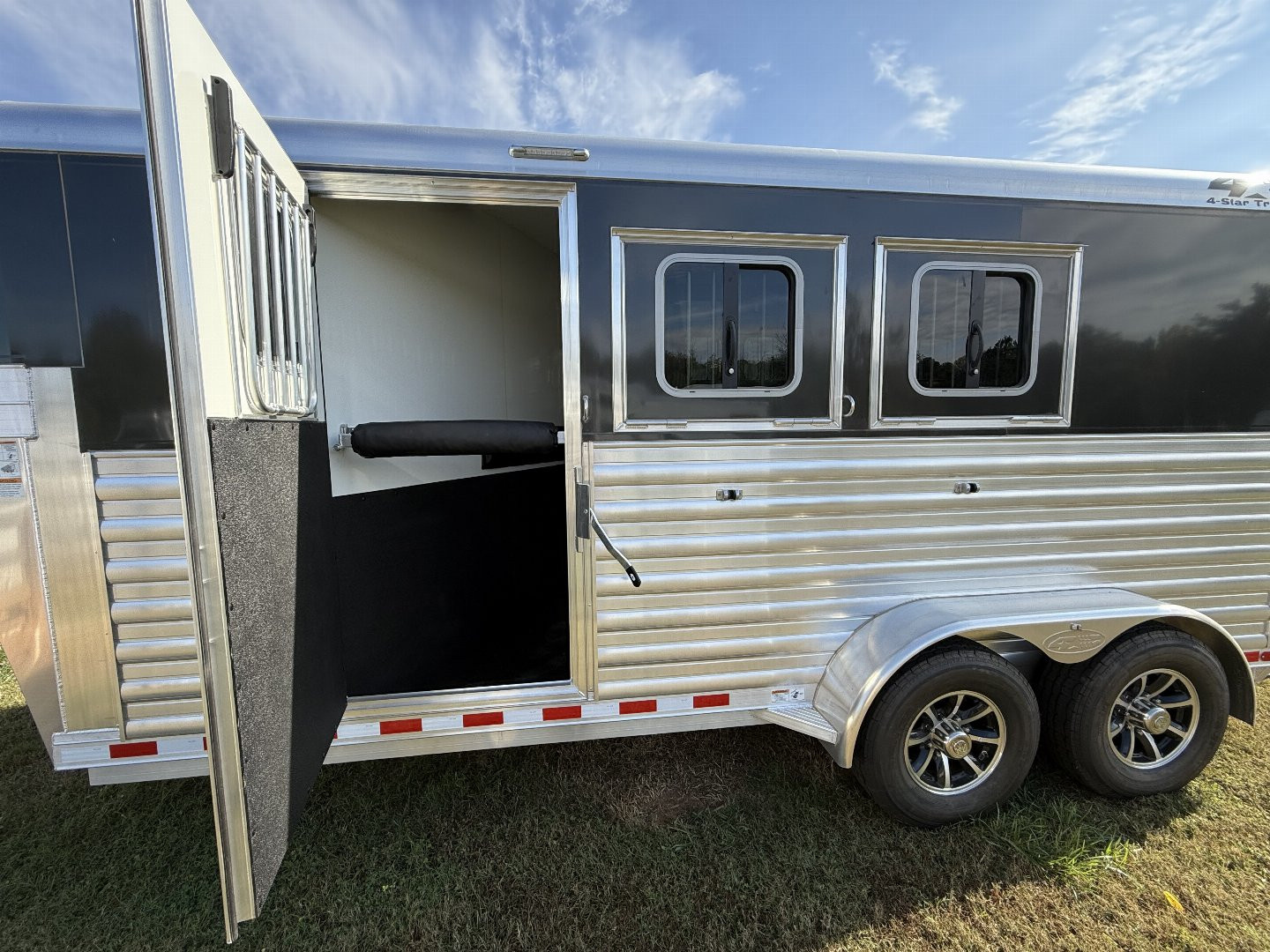 New 2026 4-Star Trailers 3 Horse Slant 7'6 tall Gooseneck Horse Trailer ...