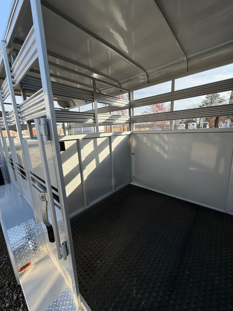 New 2025 Bee 16' Stock Bumper Pull Horse Trailer