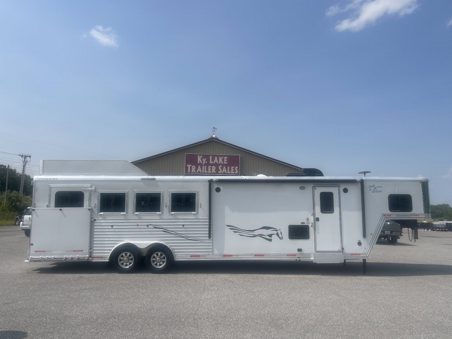 Used 2017 Merhow Trailers 8410 Horse Trailer