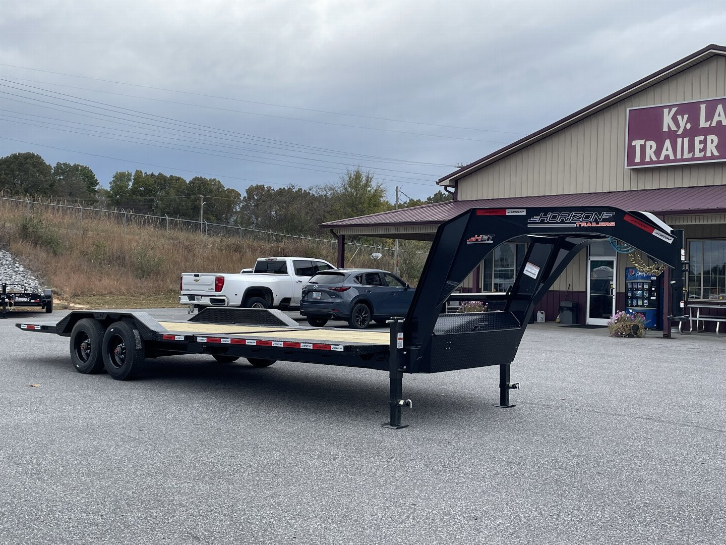 New 2025 Horizon Trailers HET 26'X102" GN TILT Equipment Trailer