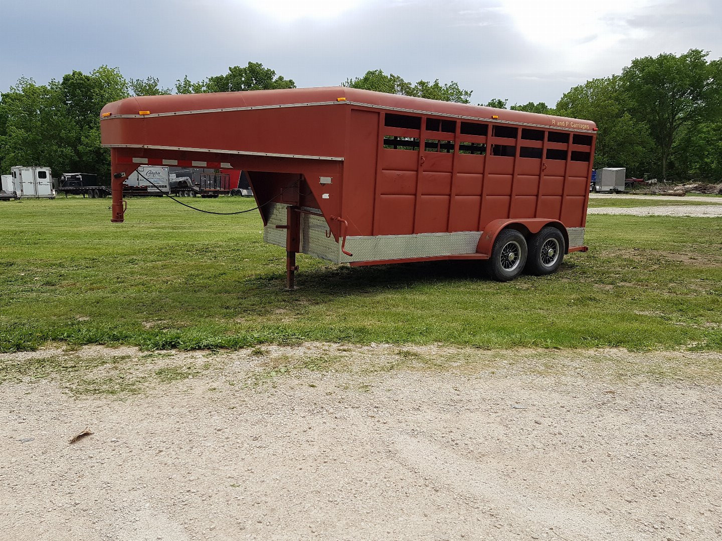 Used 1994 Featherlite Trailers 2 Horse slant Gooseneck Stock / Stock Combo Trailer