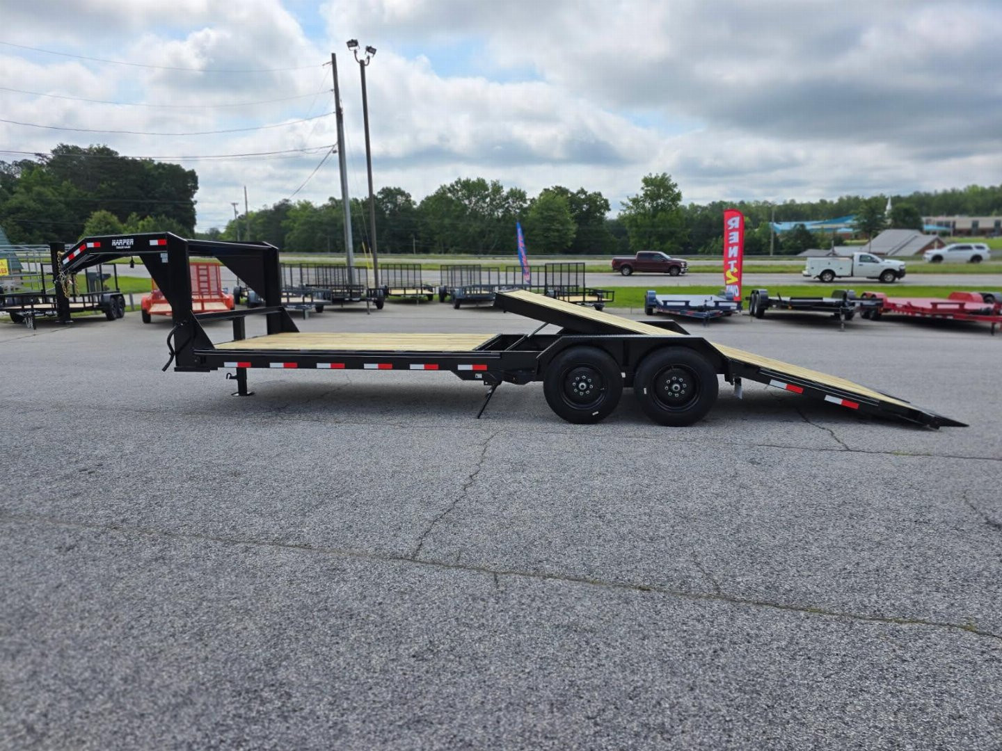 New 2025 JOBSITE 17K 24' GOOSENECK TILT EQUIPMENT TRAILER for sale in ...