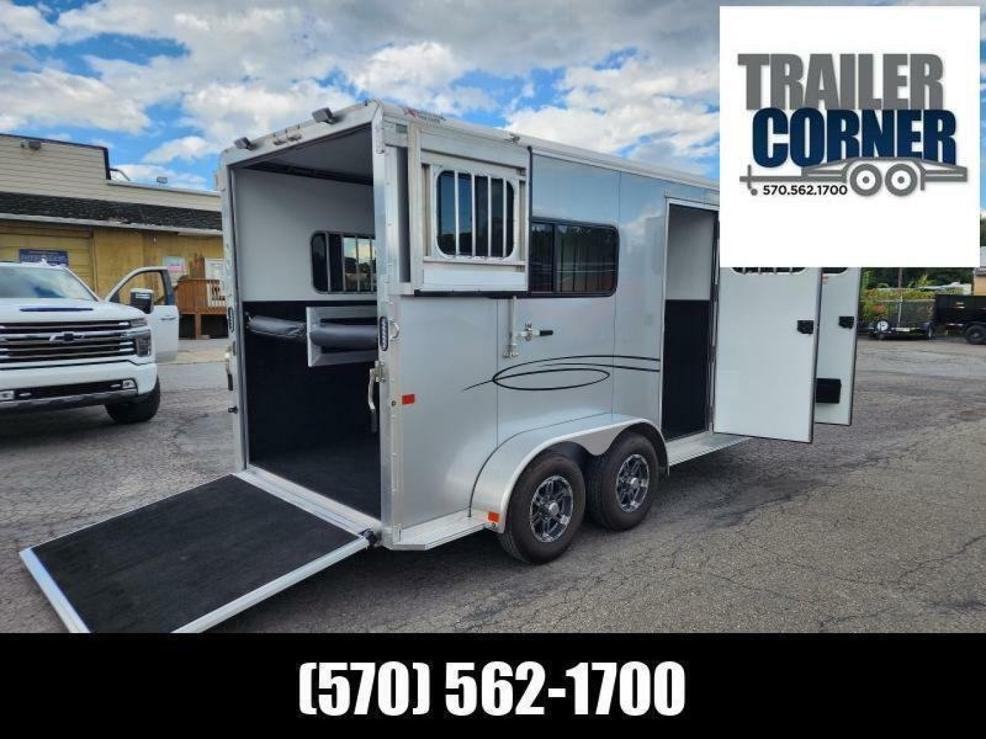 New 2024 Frontier Trailers AMBASSADOR - 2H STRAIGHT LOAD Horse Trailer