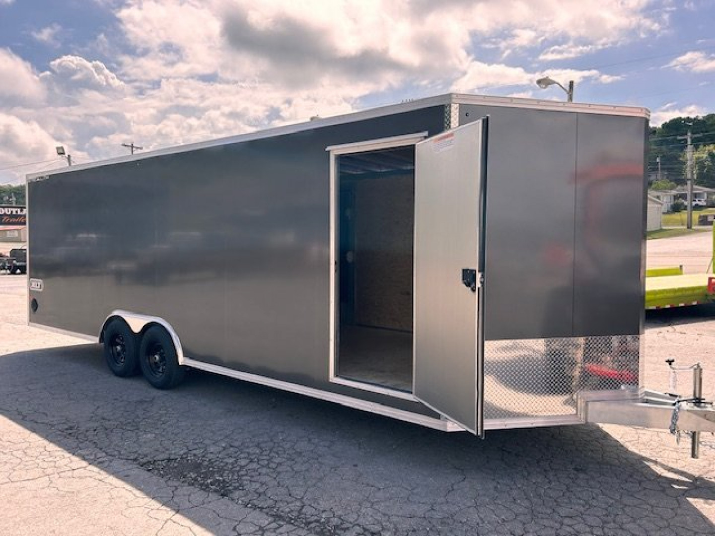 New 2025 Stealth Trailers 8.5x24 xlt pro Cargo / Enclosed Trailer