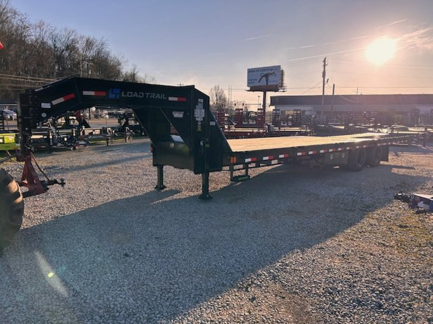New 2025 Load Trail 102" x 32' 40K Hydraulic Dovetail Gooseneck Equipment Trailer for sale in ...