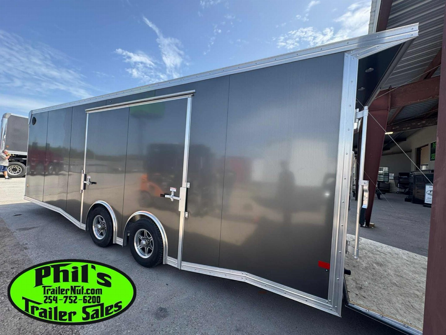 New 2024 E-Z Hauler 8.5X24 Car / Racing Trailer ALUMINUM CAR HAULER ...