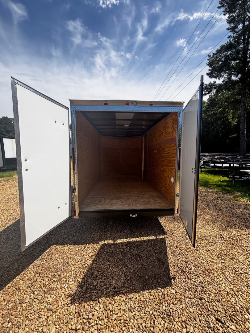 New 2025 6X12 SINGLE AXLE ENCLOSED W/ BARN SYTLE REAR DOORS