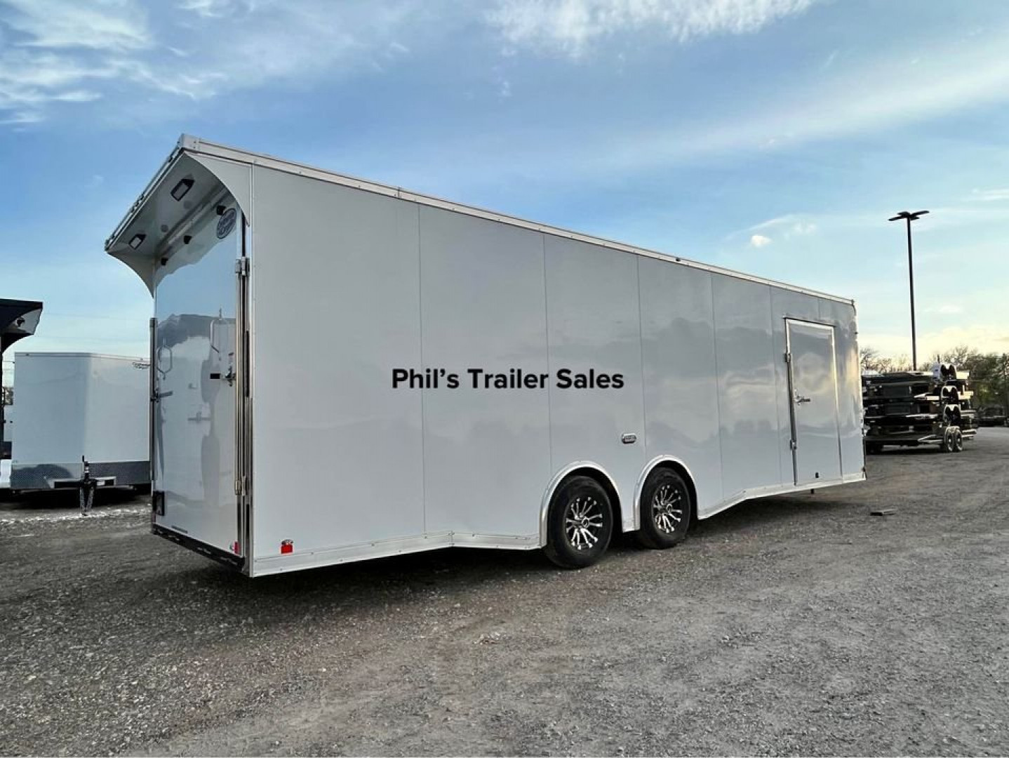 New Continental Cargo 8.5X28 FINISHED INTERIOR Car / Racing Trailer ...