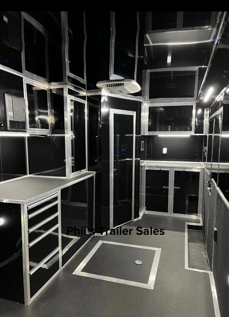 New 2025 HAULMARK 8.5X34 EDGE PRO BATHROOM Car / Racing Trailer