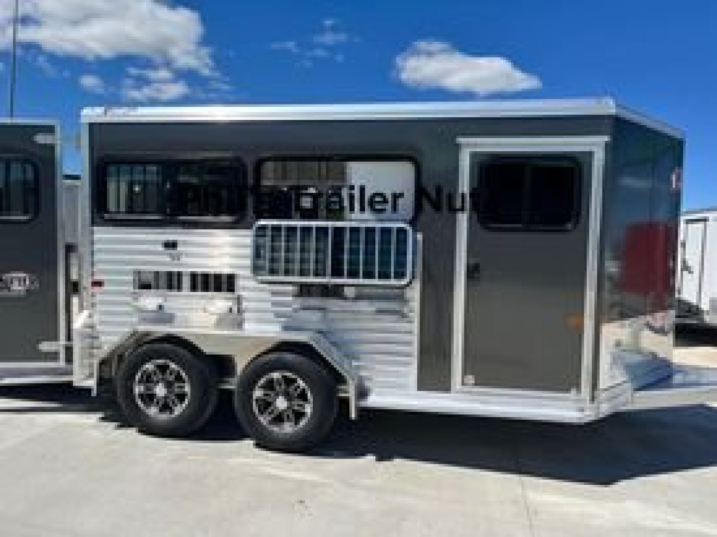 New 2024 Frontier Trailers LOW PRO LIVESTOCK 4 Pen / Stock Combo ...