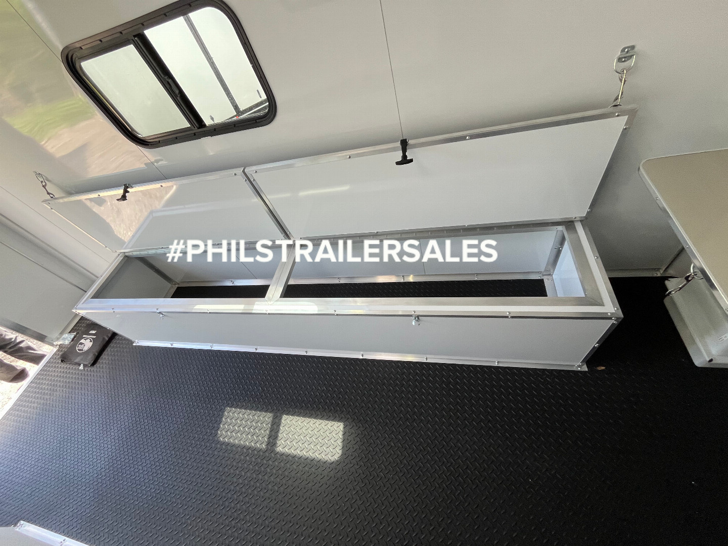 New CONTINENTAL CARGO Crew trailer 7X14 DOG HOUSE Office Trailer ...