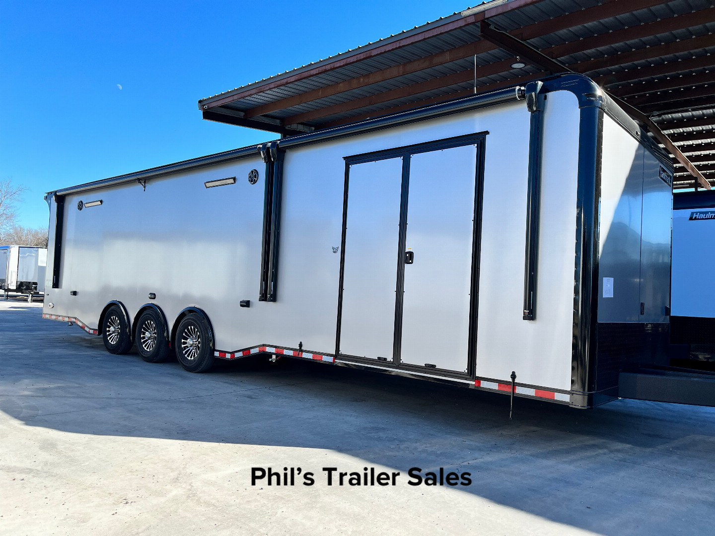 New HAULMARK NEW 85X34 EDGE ENCLOSED CAR RACE TRAILER ELECTRIC AWNING ...